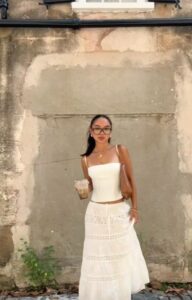 Bali Outfit Ideas: 20 Stylish Looks for Tropical Vibes - The Style Era