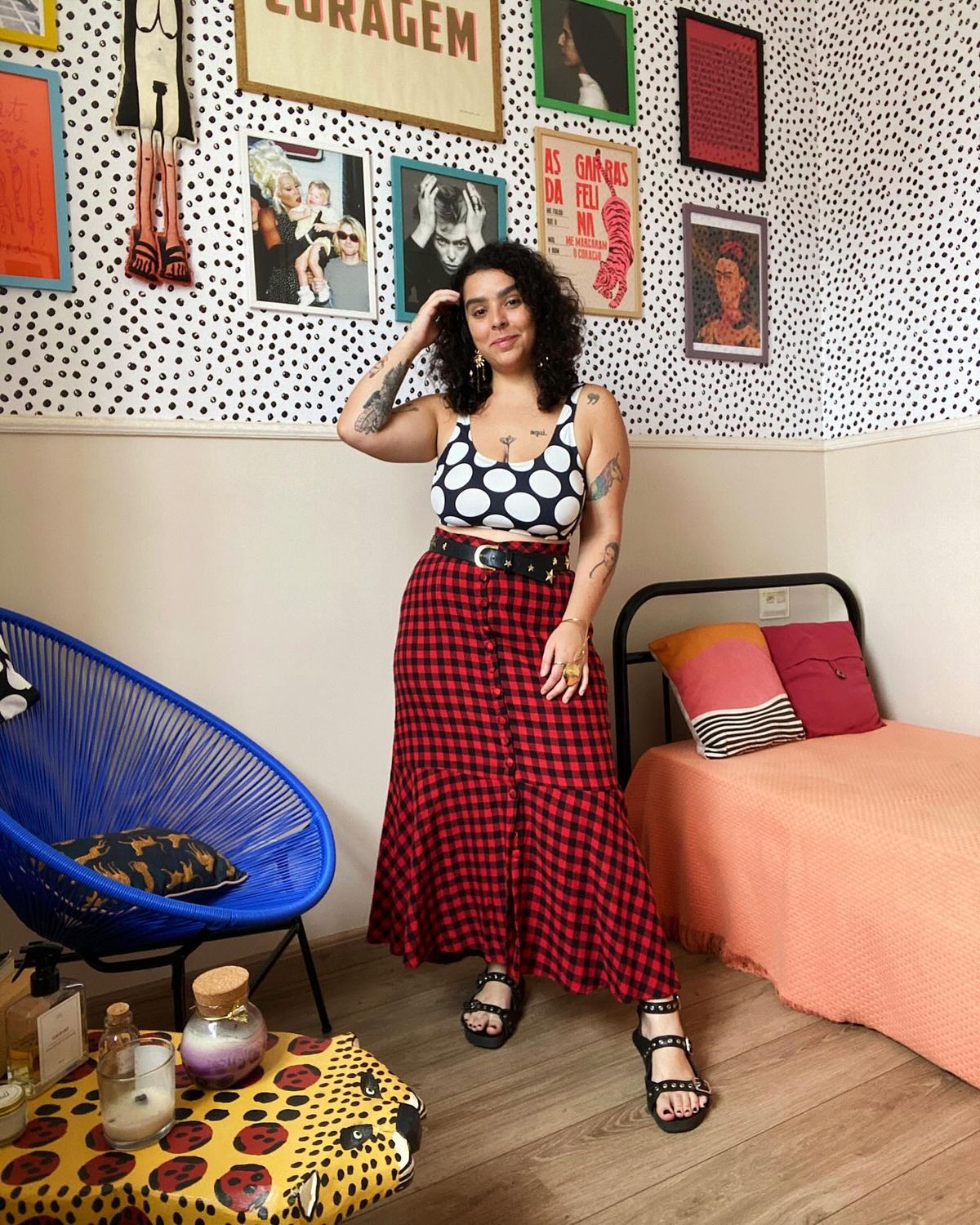 Clubbing Outfits for Women Over 50: Chic and Confident - The Style Era
