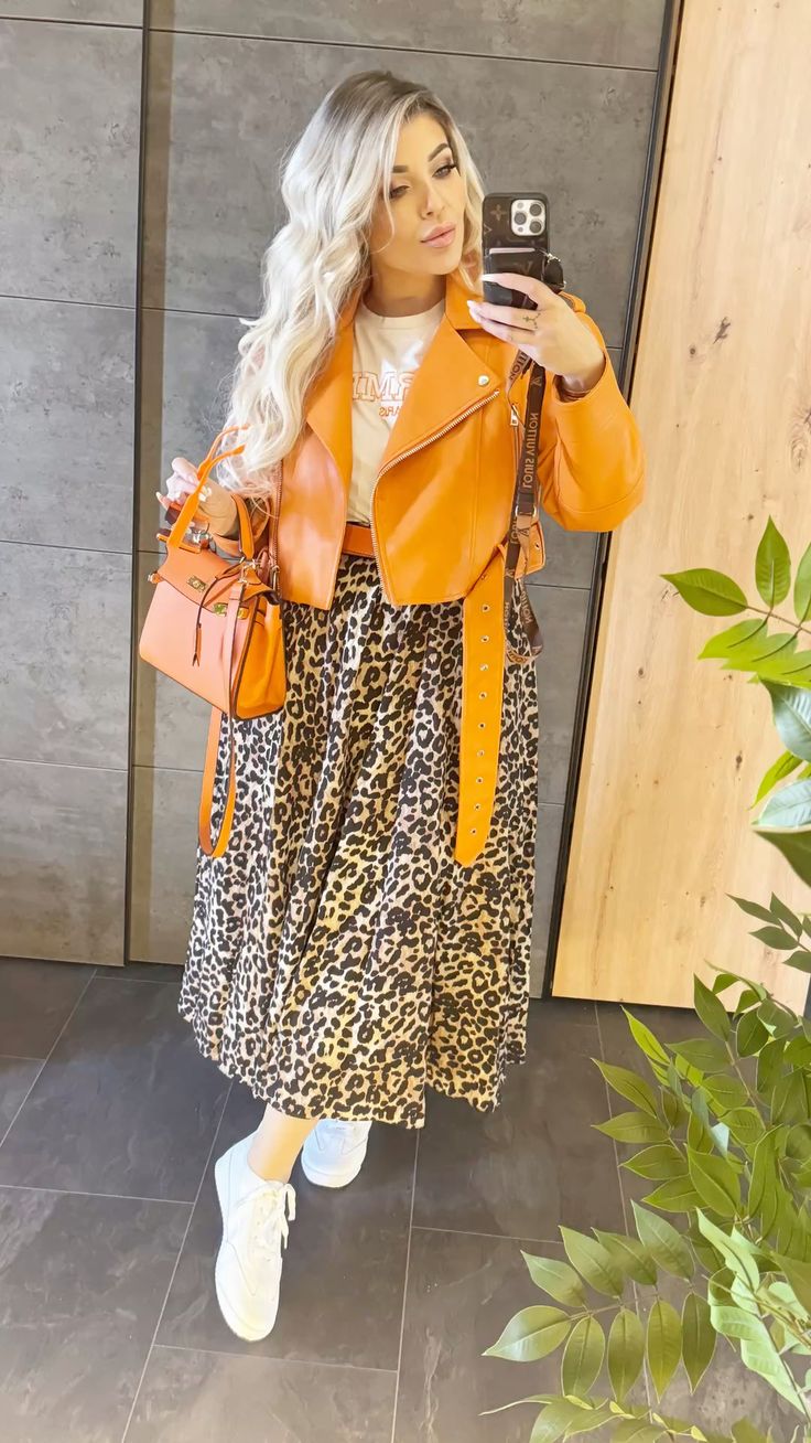 Clubbing Outfits for Women Over 50: Chic and Confident - The Style Era