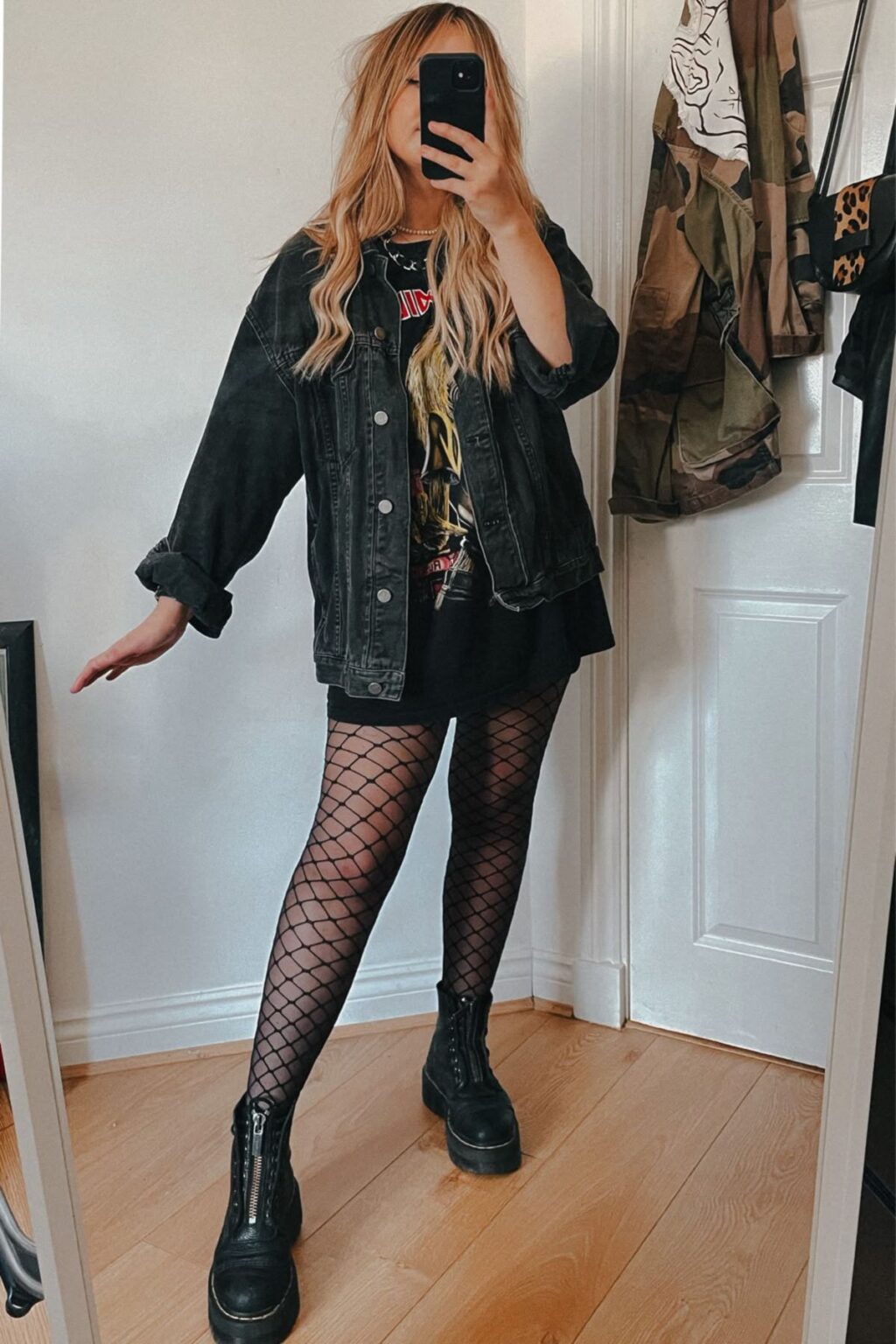 15 Rock Concert Outfit Ideas That Literally Rocks Your World! - The ...